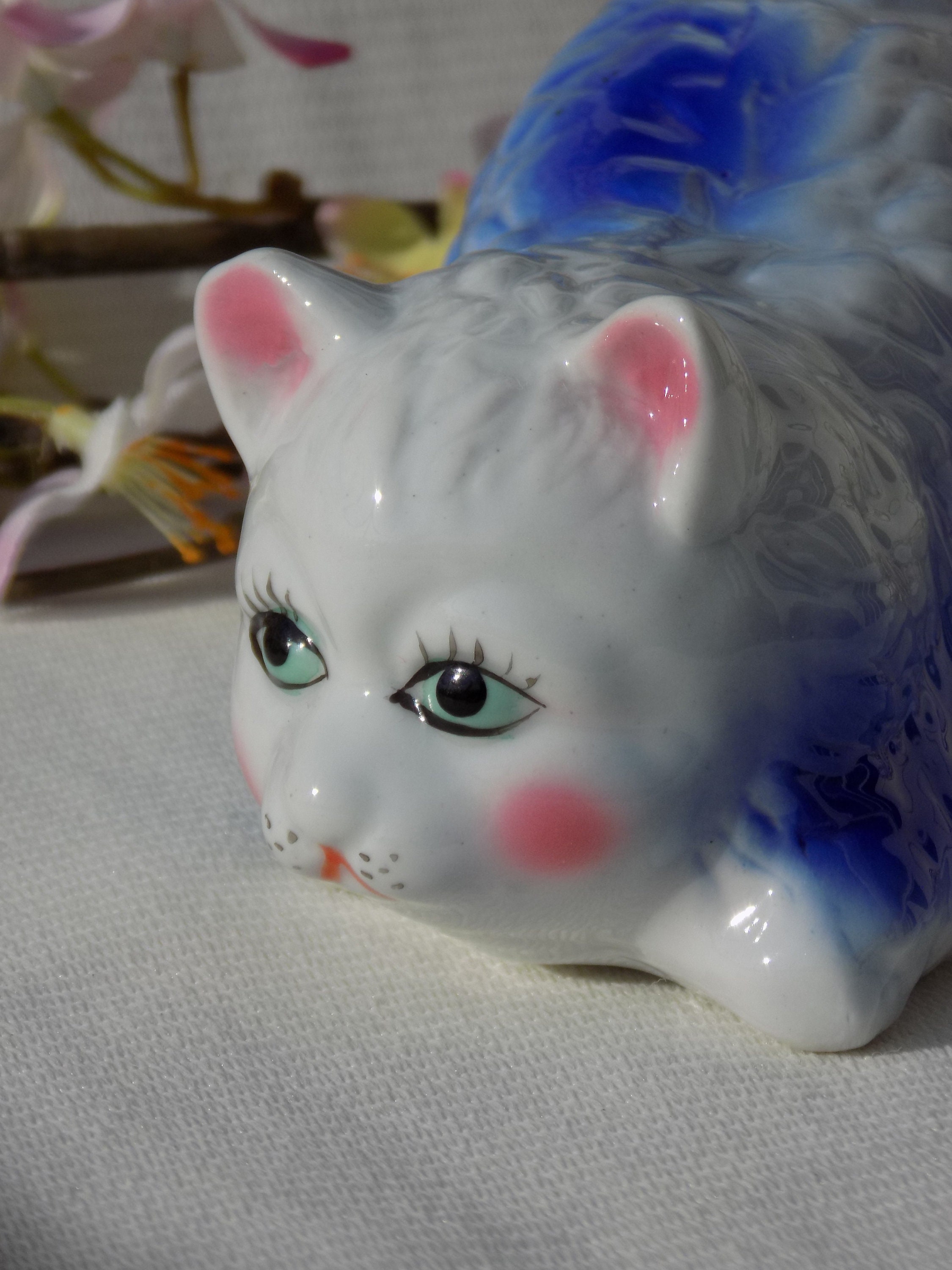 VINTAGE PORCELAIN CAT Figurine.blue Cat Statue.gatto.cat Lovers Gift ...