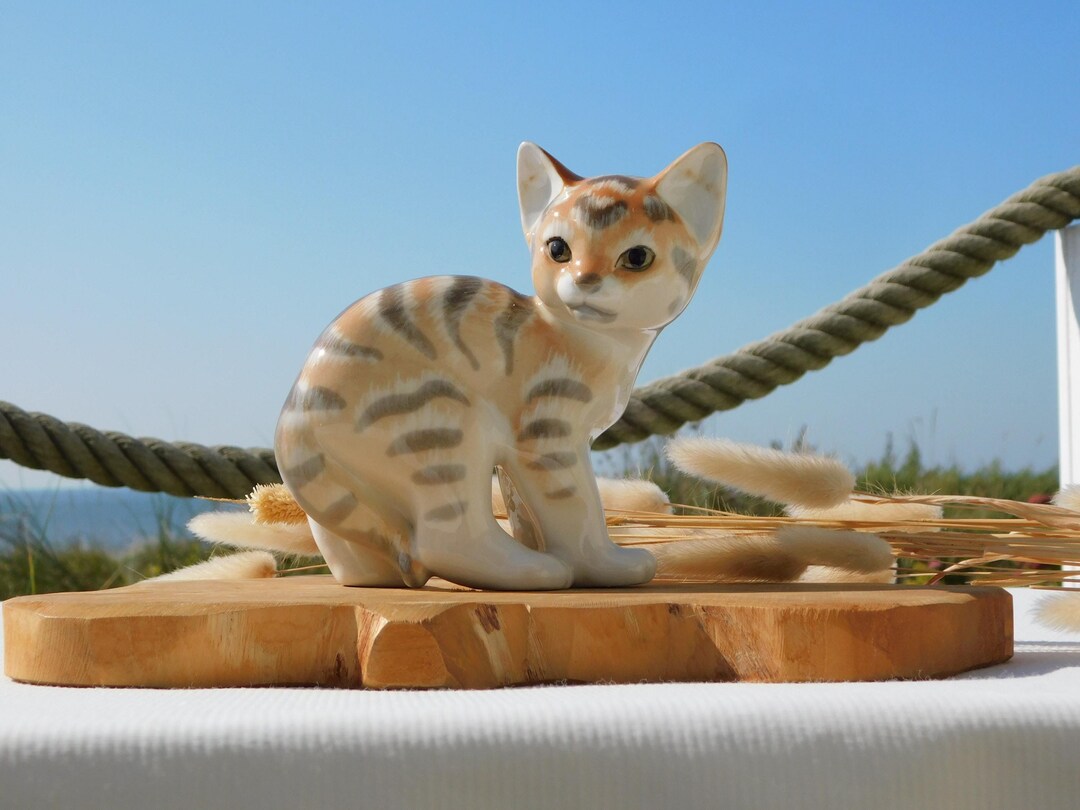 LOMONOSOV USSR PORCELAIN Tabby Cat Figurine.russian Porcelain Hand Made ...