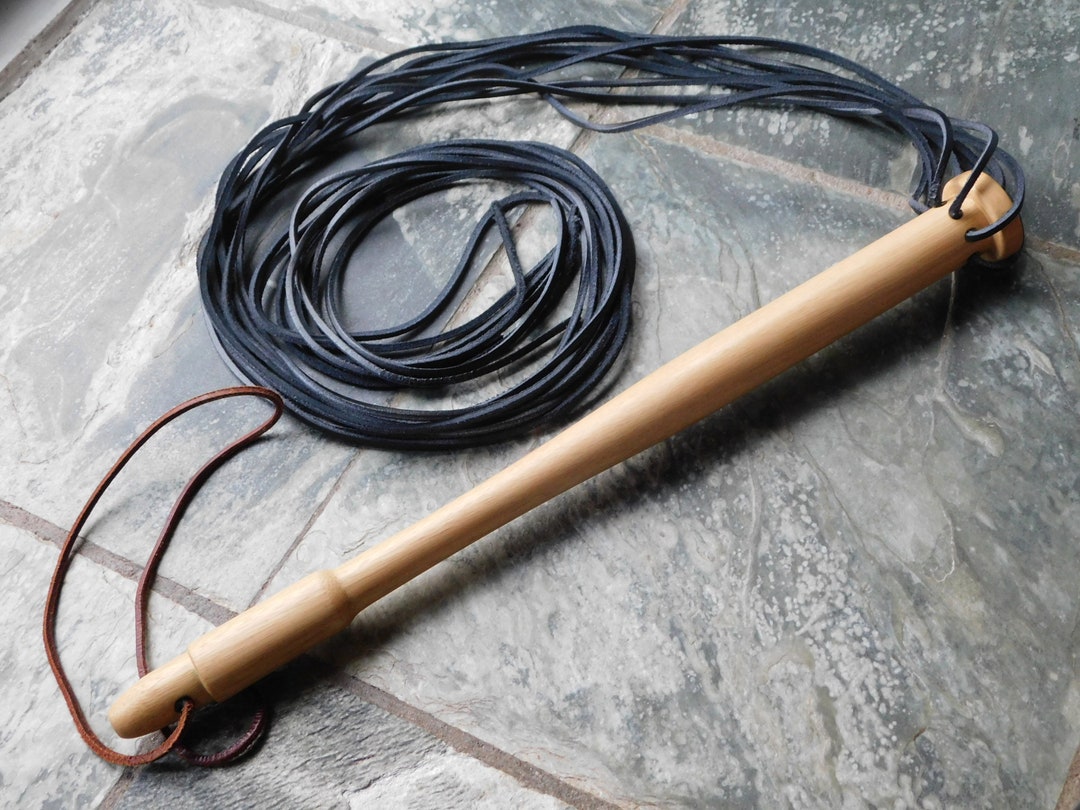VINTAGE WOODEN HANDLE Flogger.wooden Handle Genuine Leather Strands ...