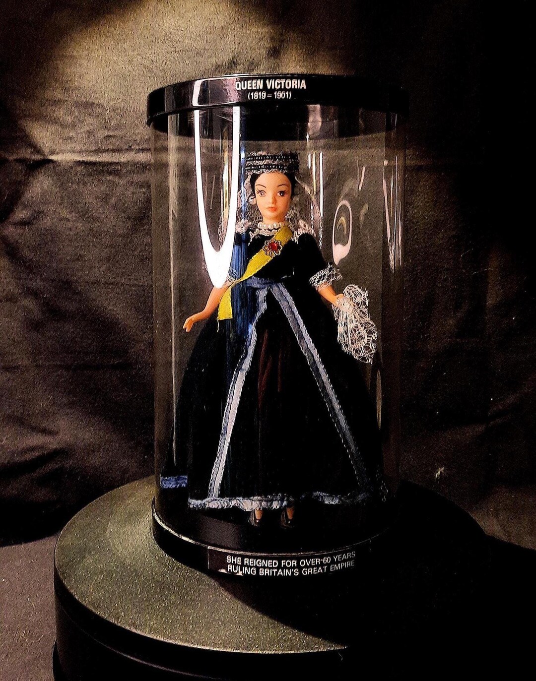 Vintage Rexard England Doll (1970s-1980s) - Queen Victoria - Presented ...