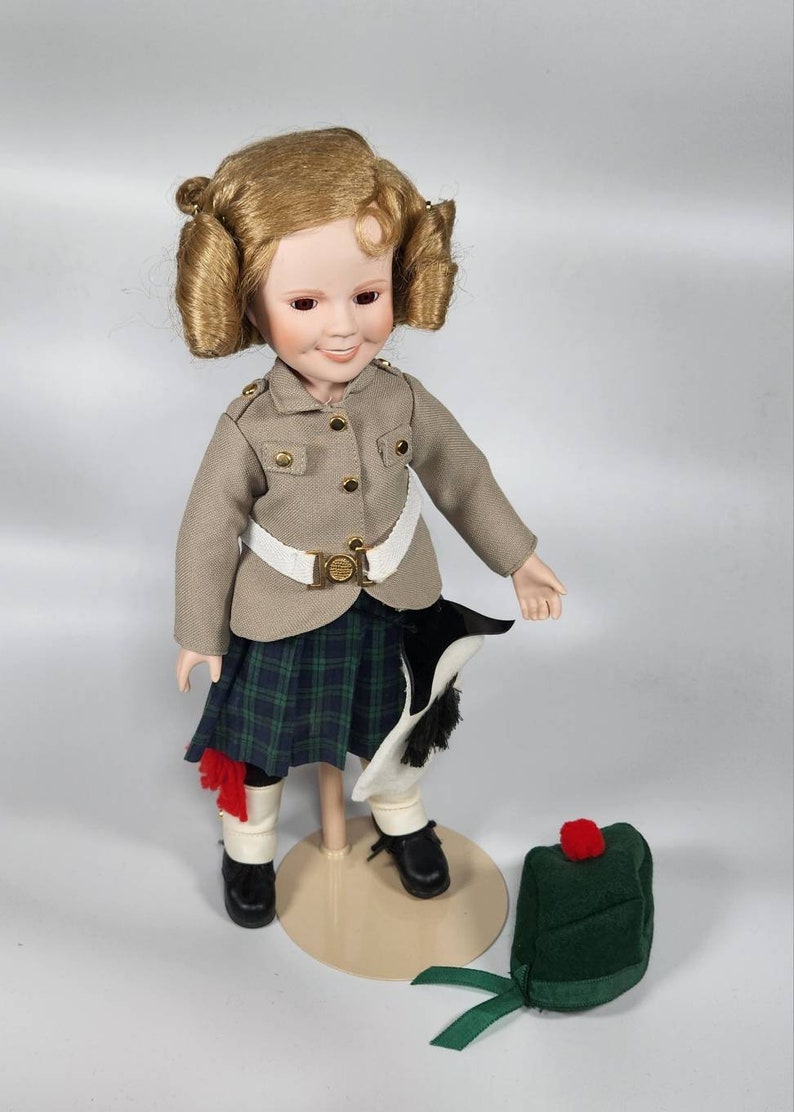 Shirley Temple wee Willie Winkie Danbury Mint - Etsy