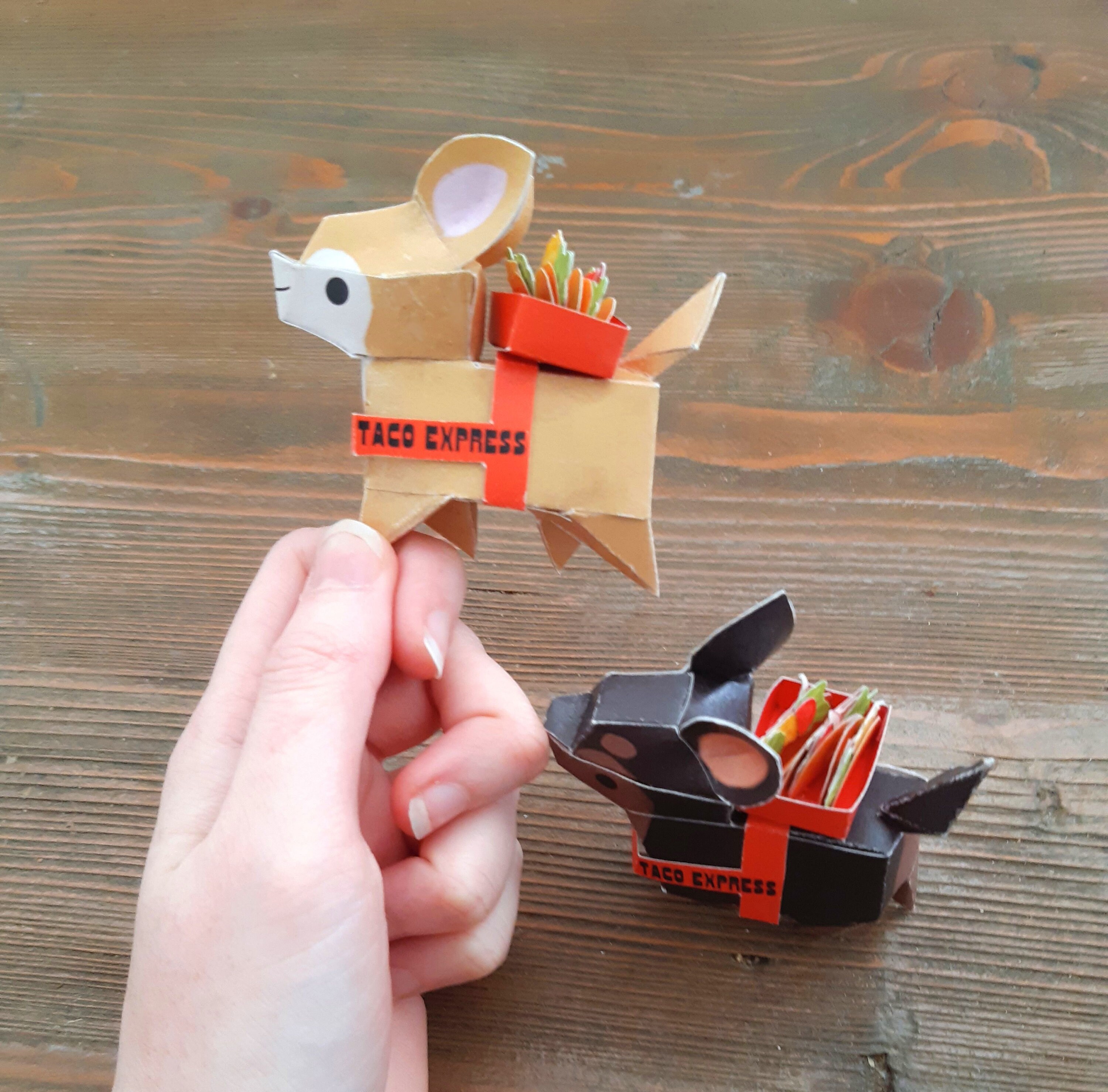 Chiwawa delivery Dogs Papercraft - Etsy