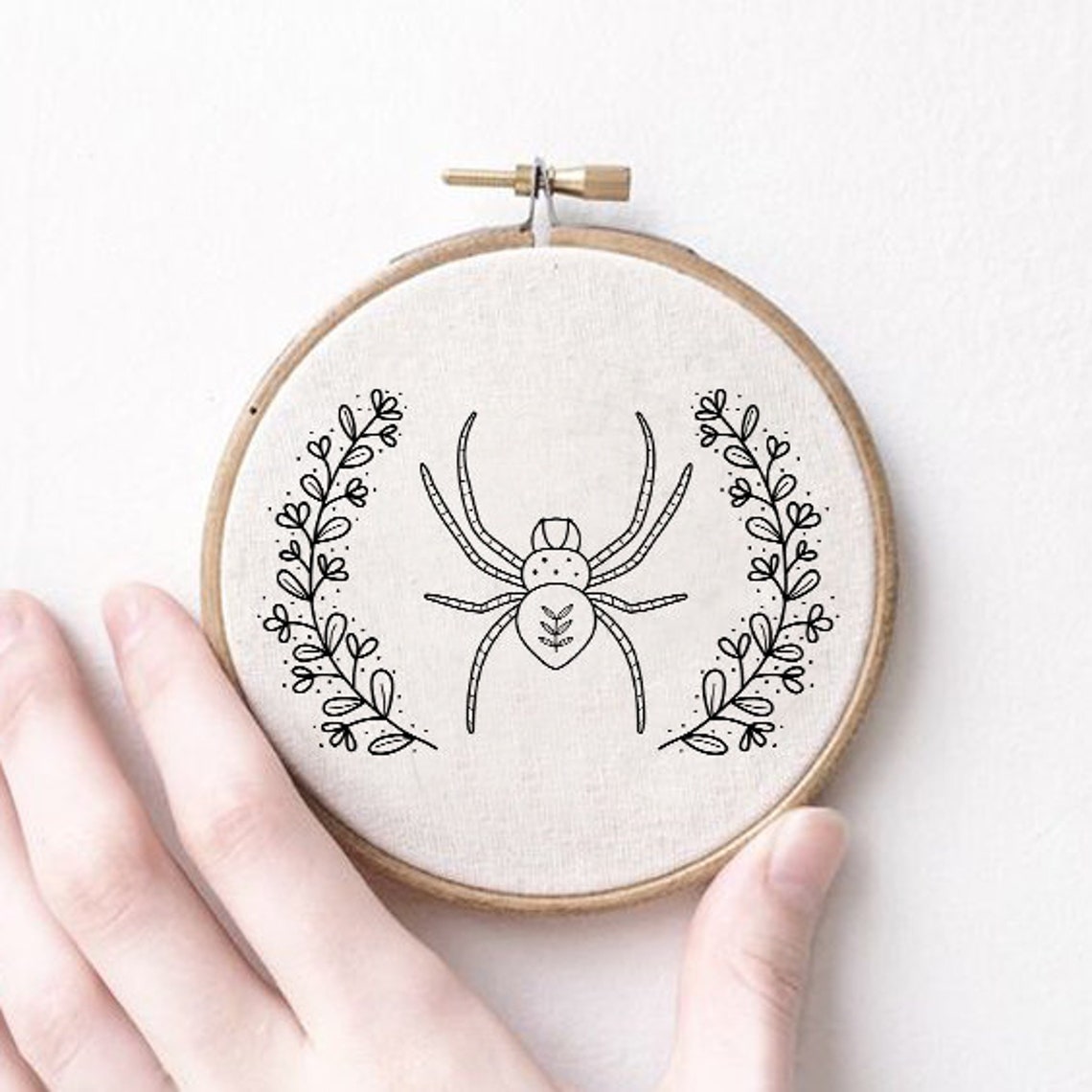 Hand Embroidery Pattern PDF Download Spider | Etsy