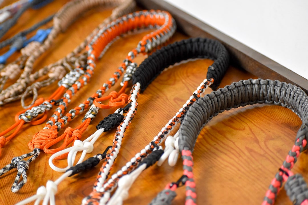 Custom Two-tone Paracord Duck Call Lanyard: Adjustable 5-drop Hunting ...