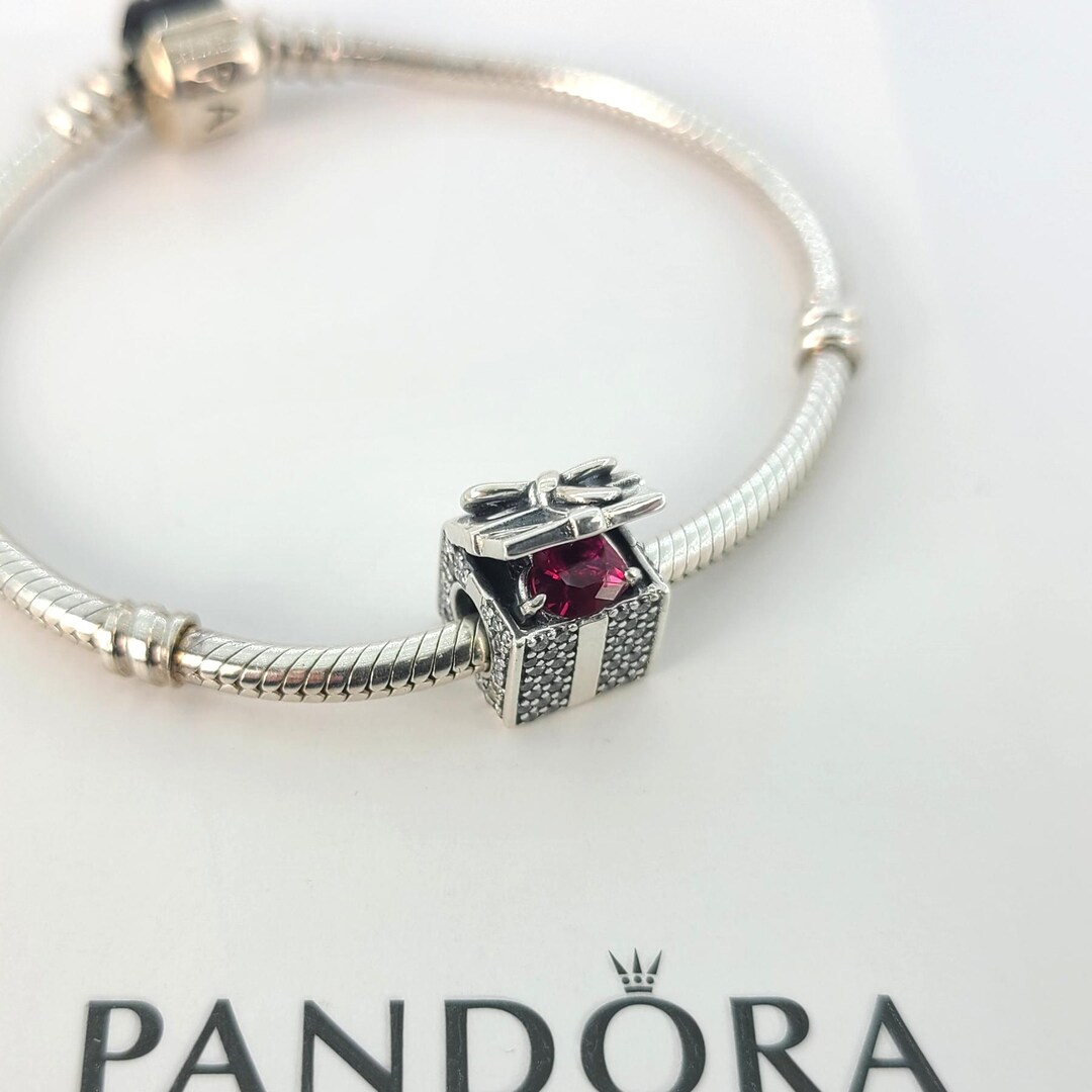 New Pandora Sparkling Gift Box Charm 793603C01 W/box - Etsy