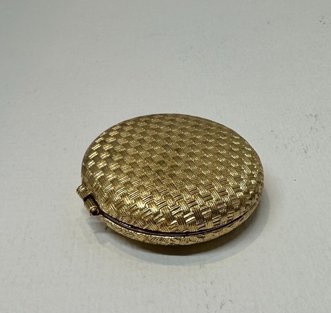 Z Vintage Revlon LOVE PAT Misty Rose Powder Compact Gold Tone ...