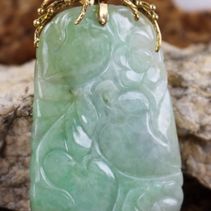 14k Yellow Gold & Light Green Jade Hand-carved Celtic Statement Pendant ...