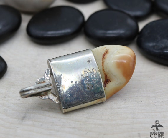 Southwestern Silver & Stone Deer Tooth Pendant - Gem