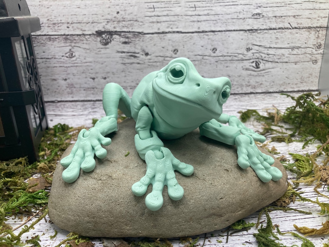 3d Printed Articulated Tree Frog, White's Tree Frog - Magnets ...