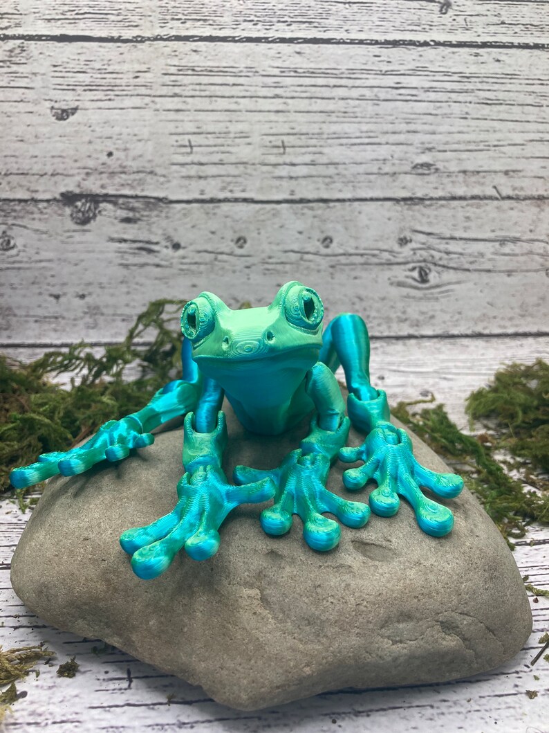 3d Printed Articulated Tree Frog, White's Tree Frog Magnets ...