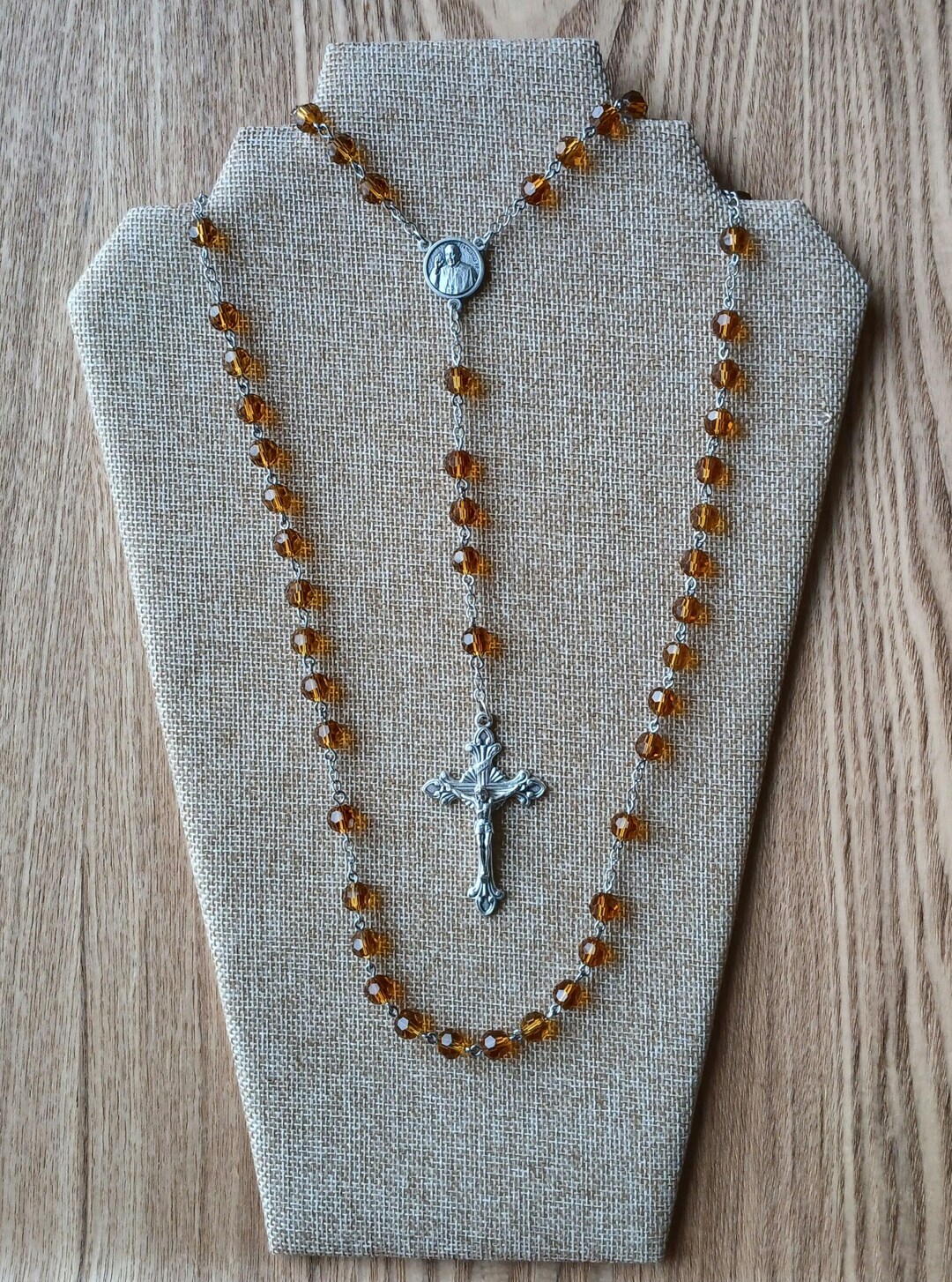 Pope Francis Rosary With Detailed Image Centerpiece, Gold Color Glass ...