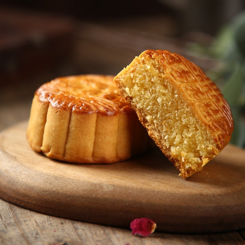 Nai You Ye Rong Middle Autumn Day Cantonese-style Mooncake 百年老字號 奶油椰蓉月饼 ...