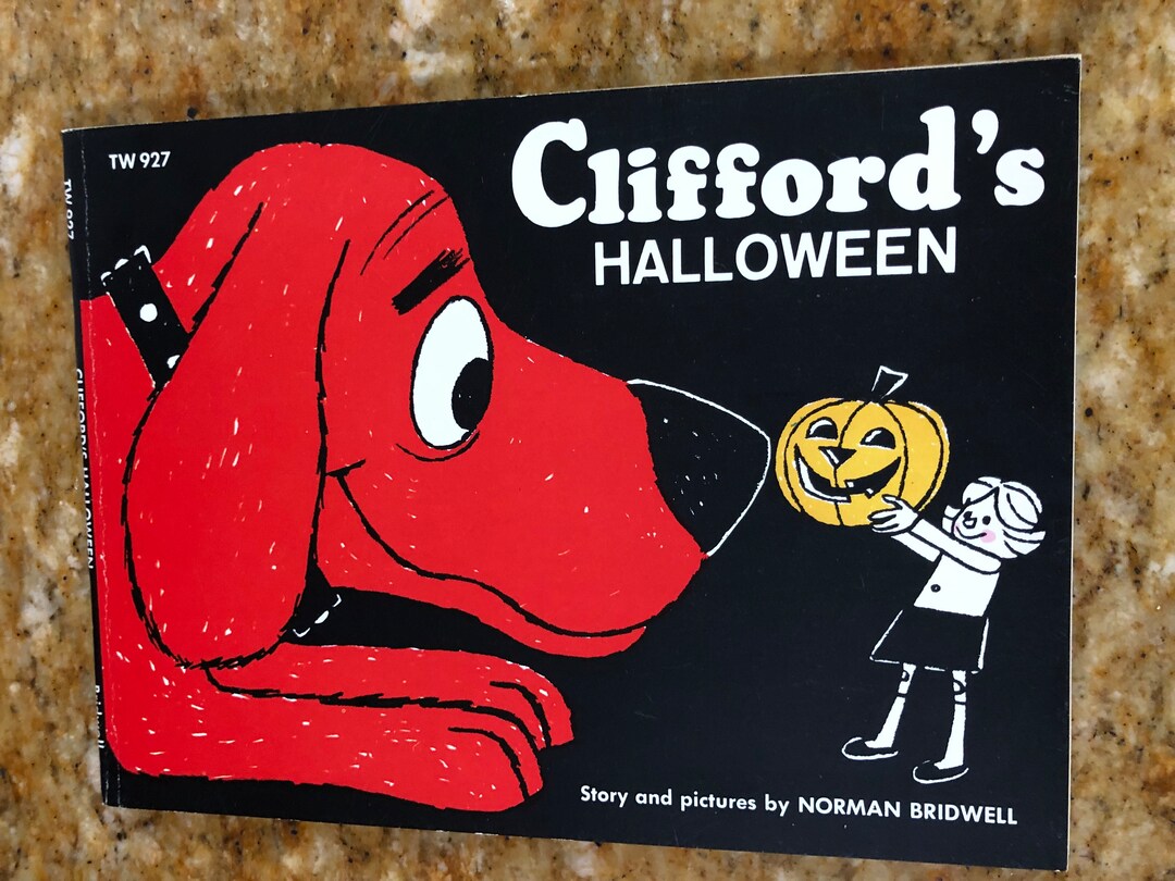 1966 Clifford’s Halloween Book - Etsy