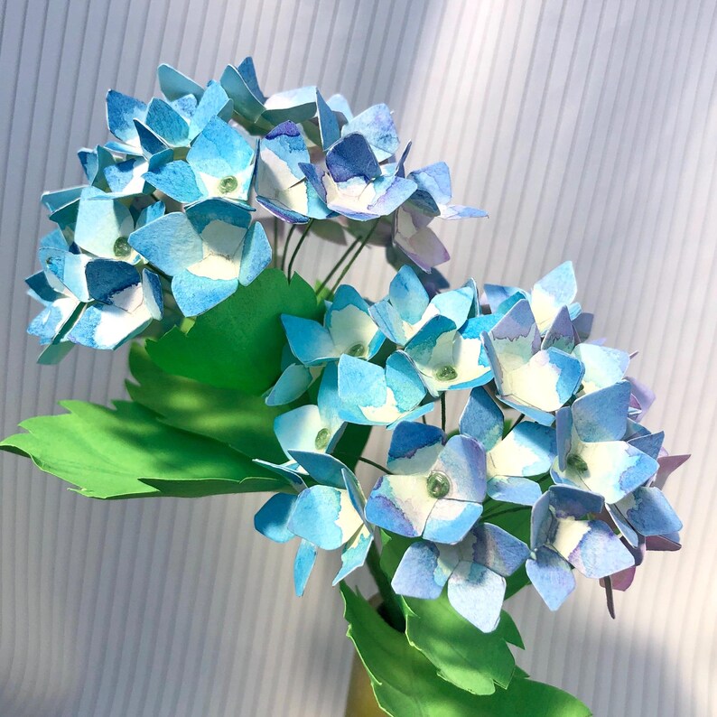 Mini Hydrangea / Paper Craft / Paper Art / Artificial Flower / Present ...