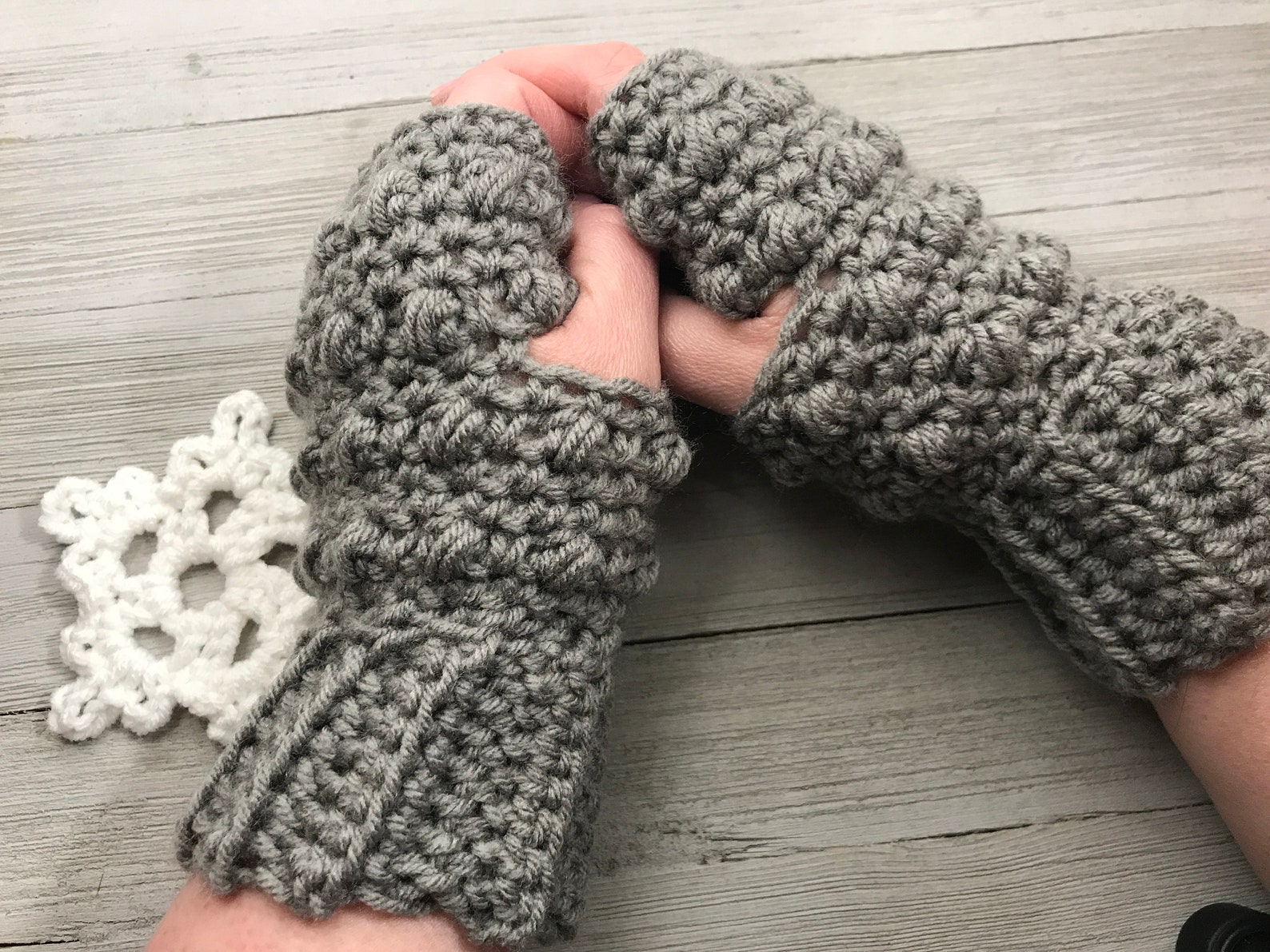 Kisses N Hugs Fingerless Gloves Pattern - Etsy