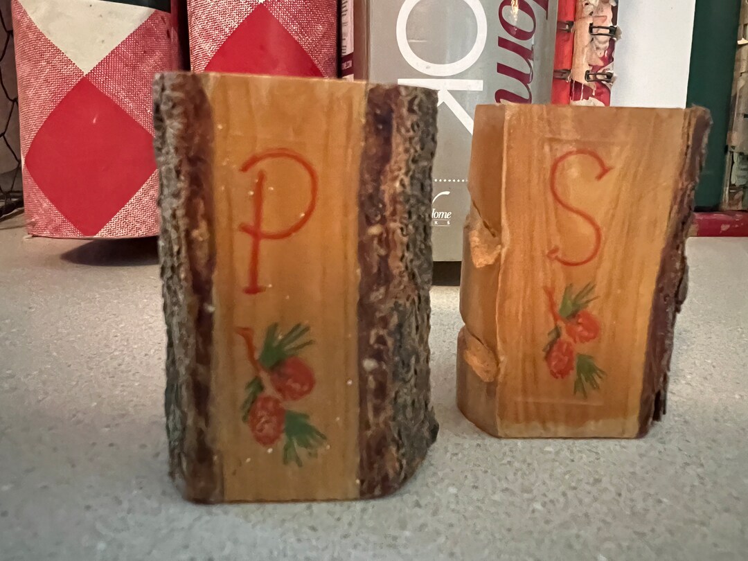 Vintage Wooden Pine Cone Salt and Pepper Shaker - Etsy