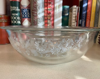 Set of 2 Vintage Colonial Mist Blue Pyrex Mixing Bowls With White ...