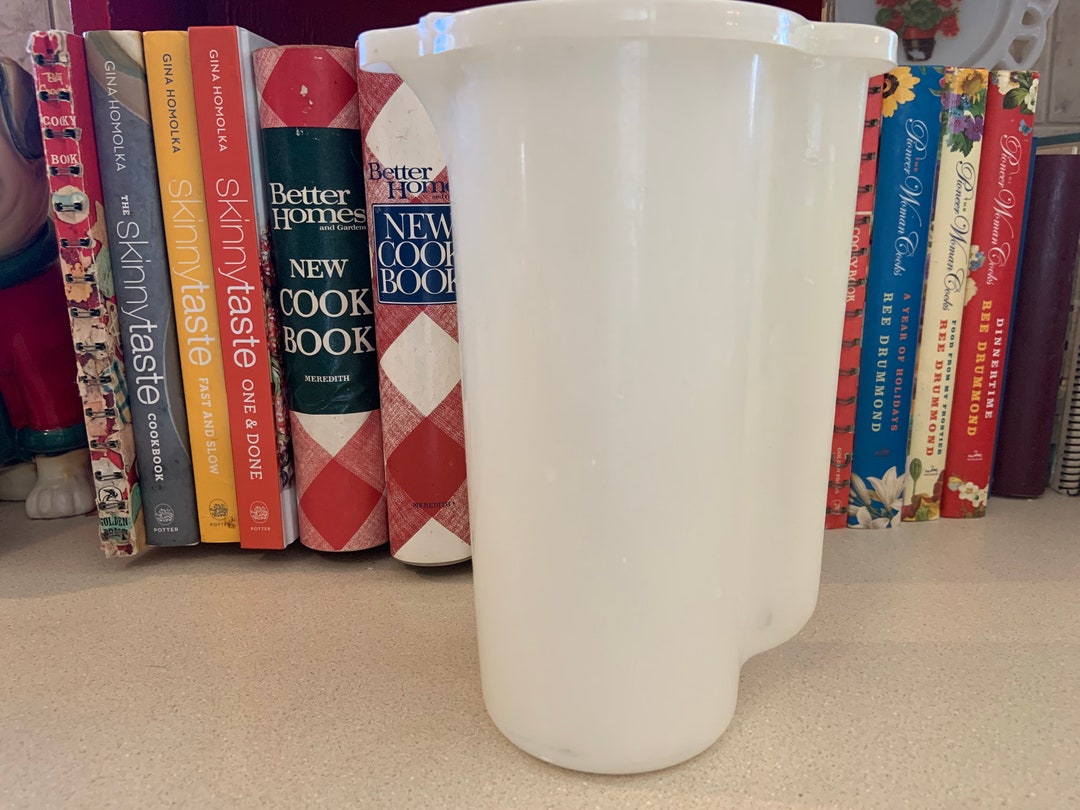 Vintage Tupperware Flip Top Pitcher - Etsy