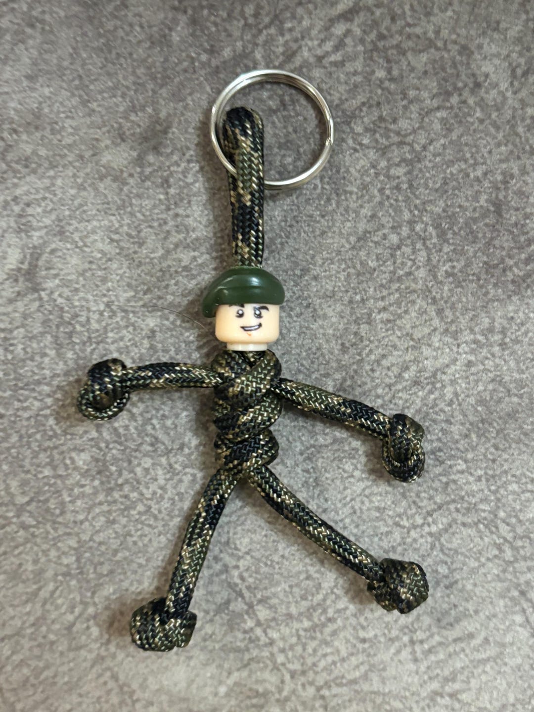 The Original Paracord Buddy Army Military Soldier Keyring Green Beret ...