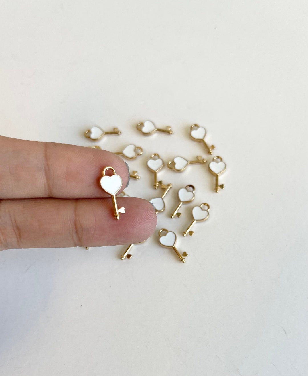 10 Pcs Mini Key, Tiny Key, White Charms, Mini Keys Charm, White Key ...