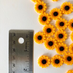 15mm Resin Sunflower, Home Decor, Rustic, Kawaii Miniature, Sunflower ...