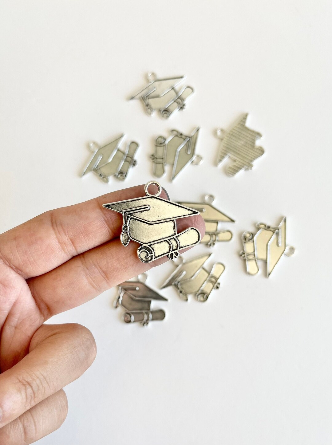 10 Pcs Graduation Diploma Charms, Graduation Cap and Diploma Charms ...