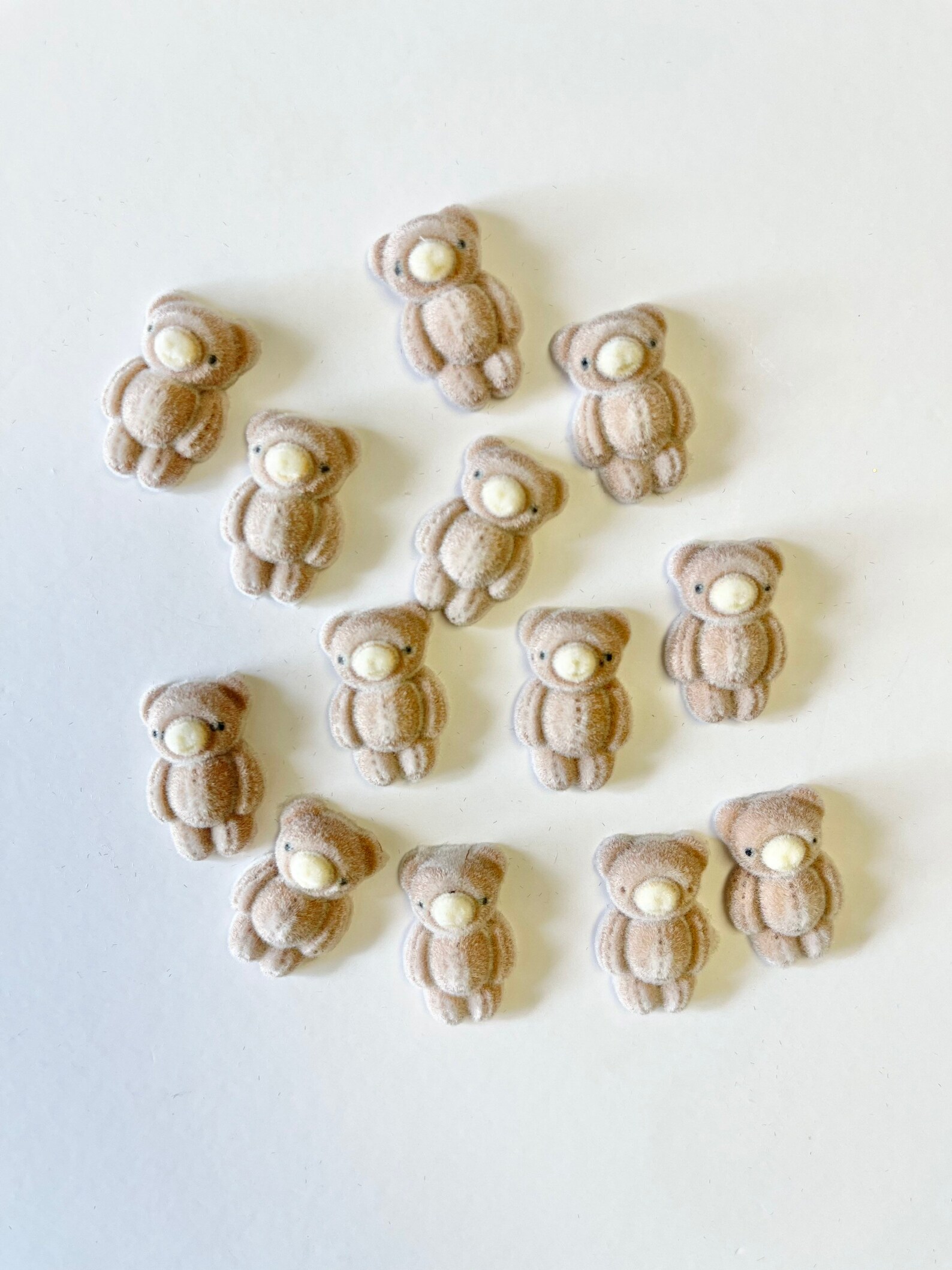 5 Pcs Flocky Bear, Flocky Acrylic Cabochons, Bear, Flocky Plastic Beads ...
