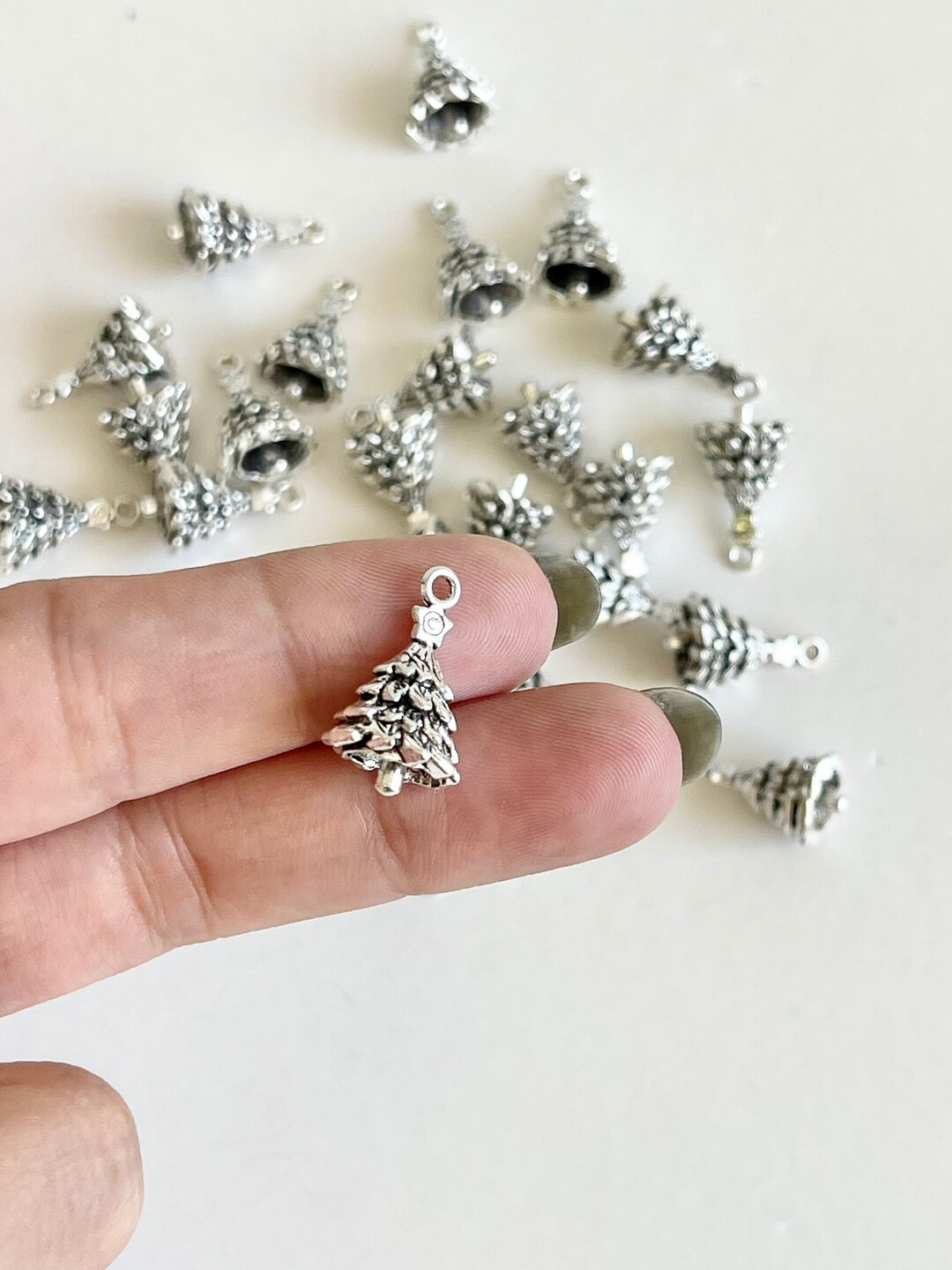 10 Pcs Christmas Tree Charms, Christmas Tree, Antique Silver Charms ...