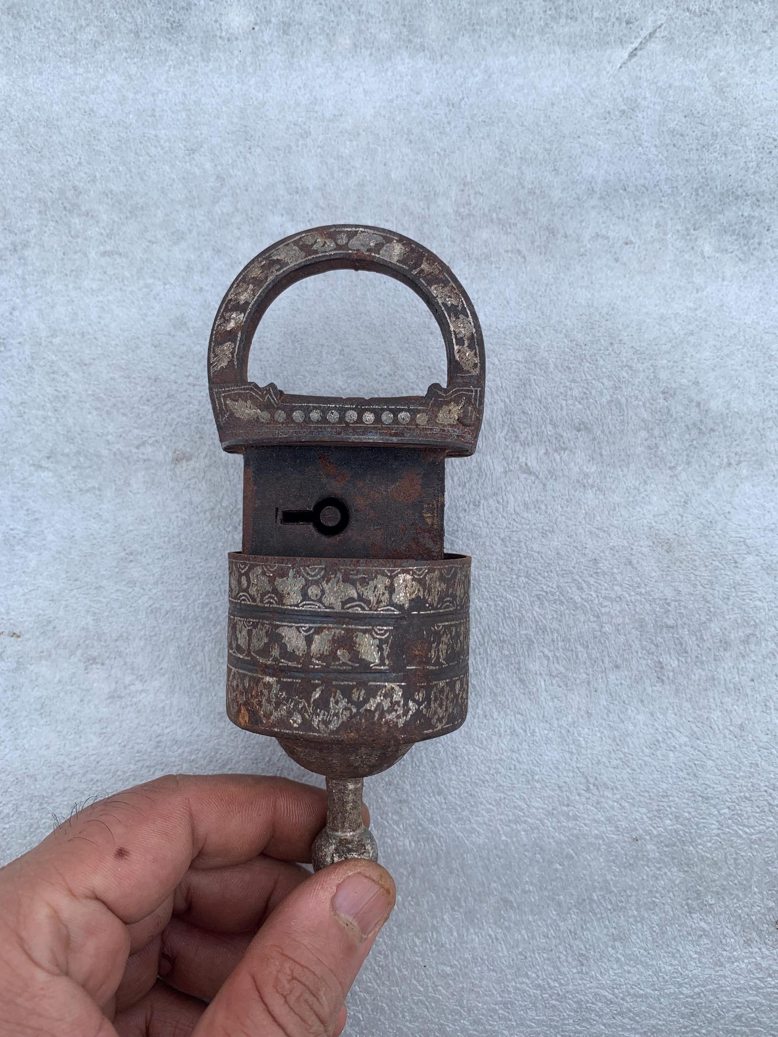 Vintage Padlock, Puzzle 2 Key Lock, Round Work Iron Padlock, Handmade ...