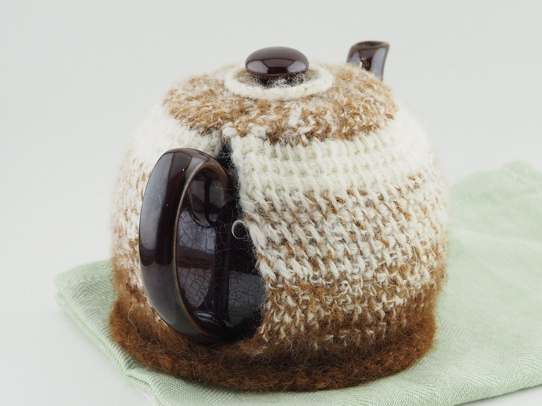 Small Teapot Cosy in Pure Wool / Felted Tea Cosy / Tunisian Crochet - Etsy