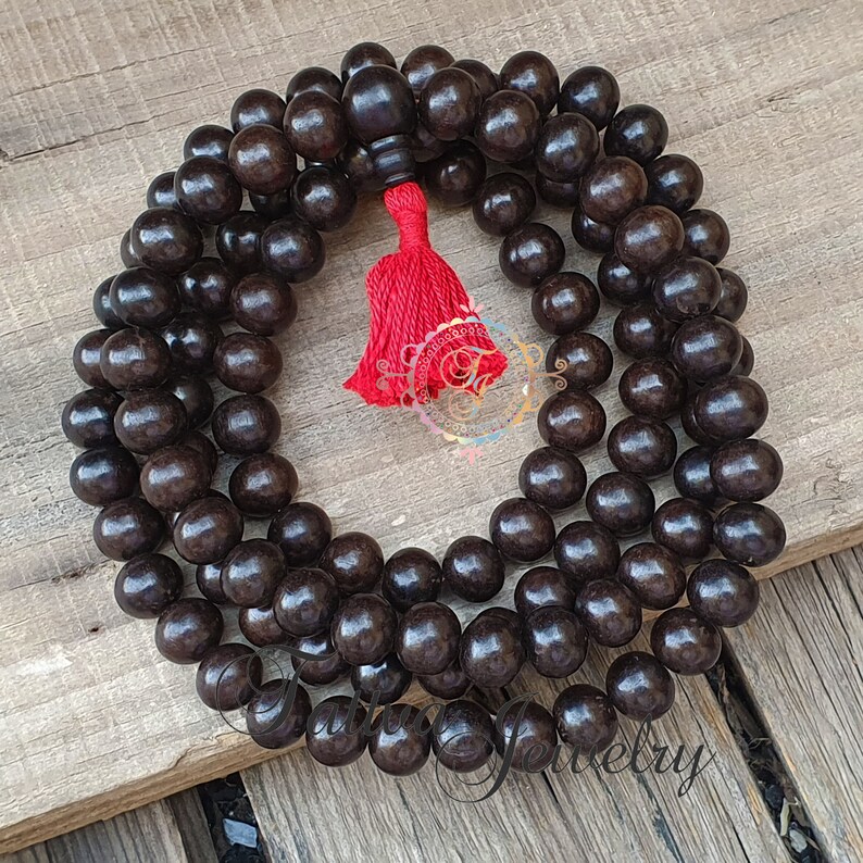 Ebony Wood Mala: Handmade Karungali Buddhist Necklace - Etsy