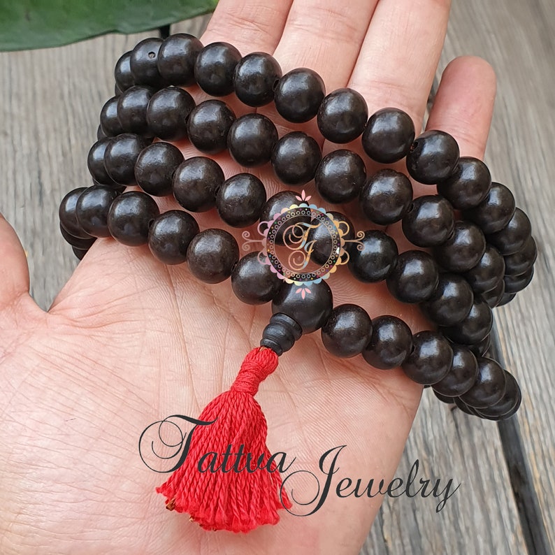 Ebony Wood Mala: Handmade Karungali Buddhist Necklace - Etsy