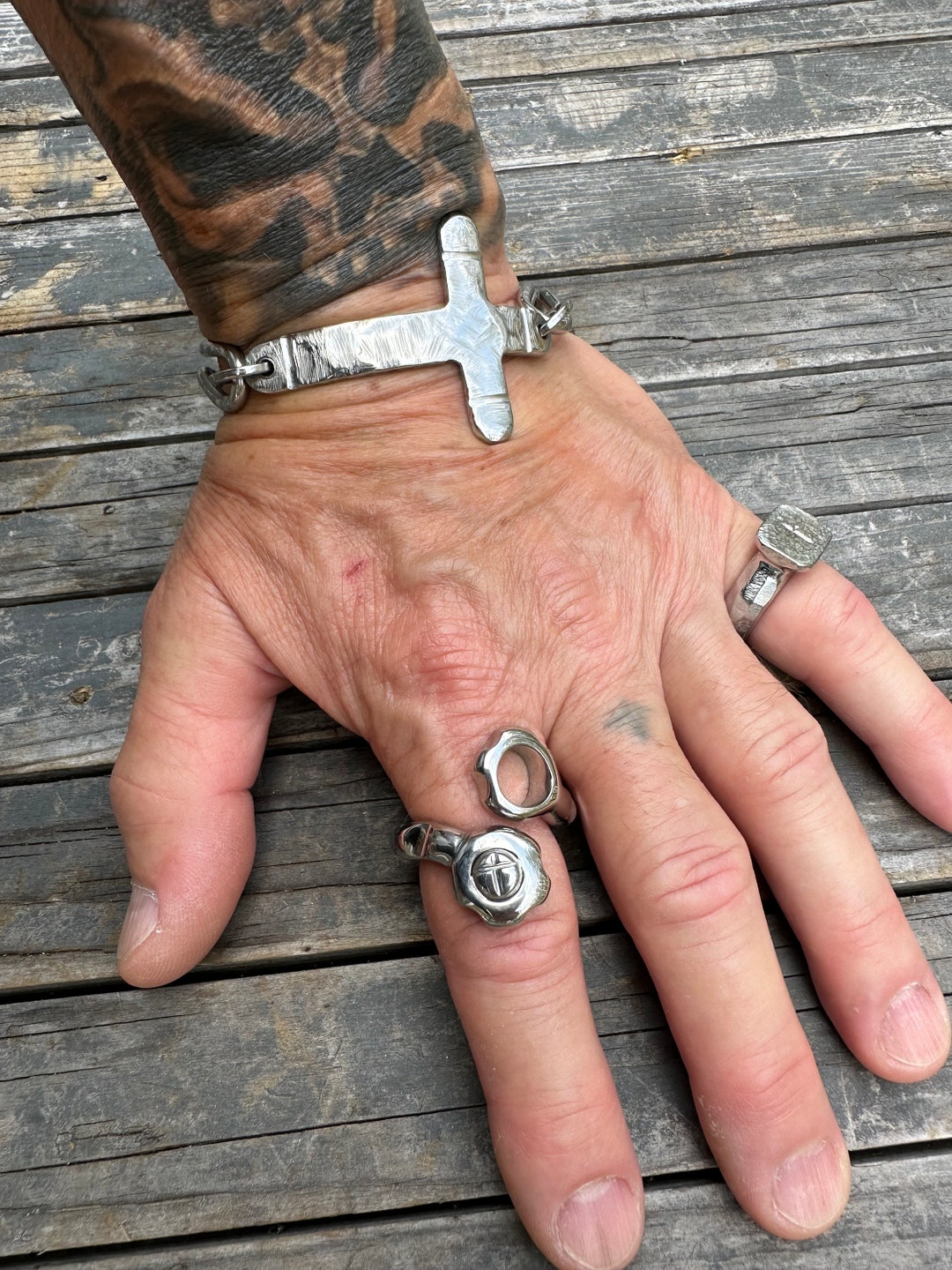 Stainless Shackle Cross Ring - Etsy