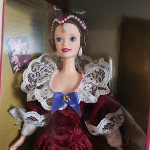 Sentimental Valentine Barbie, Hallmark Special Edition N(RFB) - Etsy