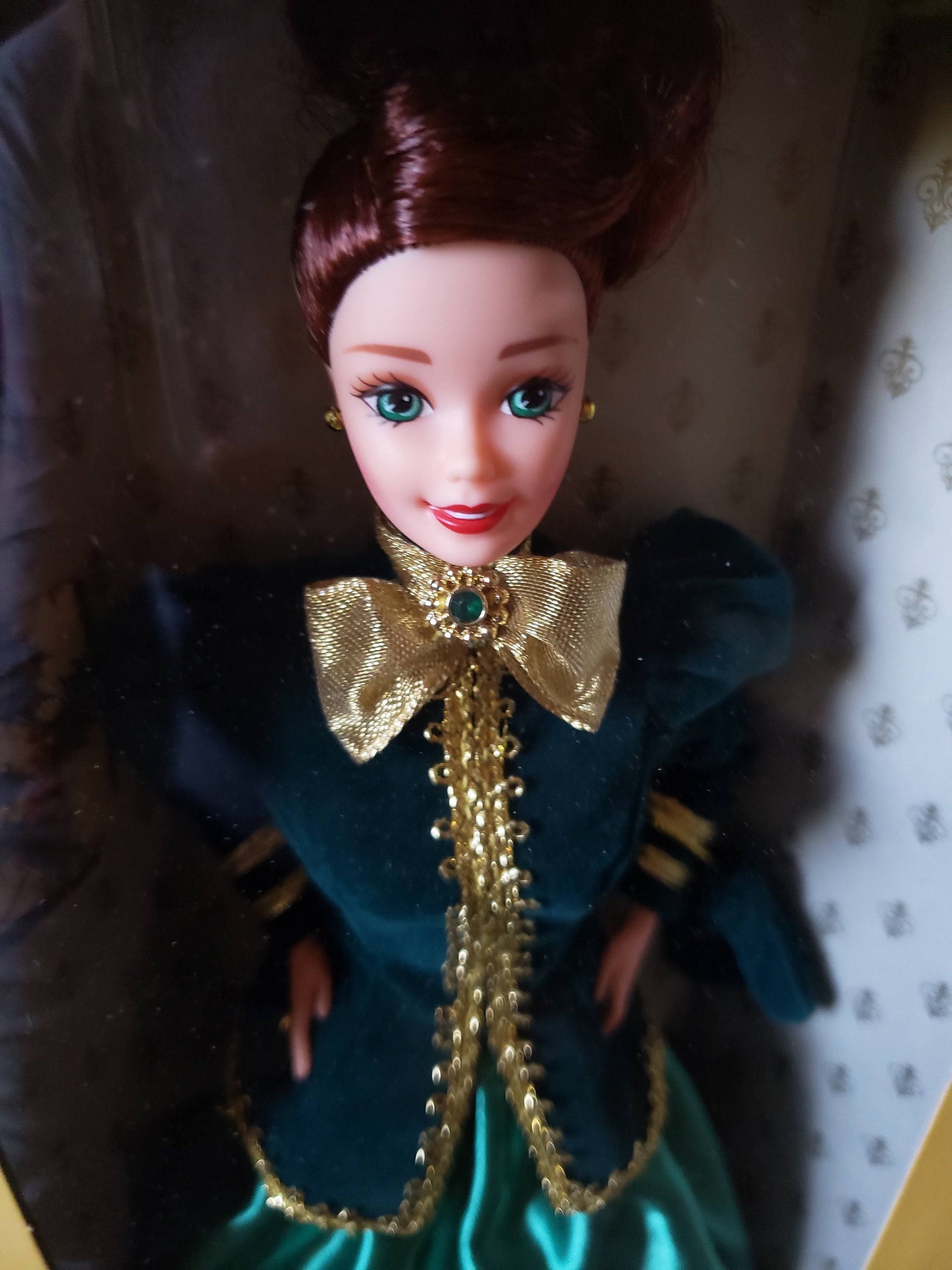 Yuletide Romance Barbie Hallmark Special Edition - Etsy