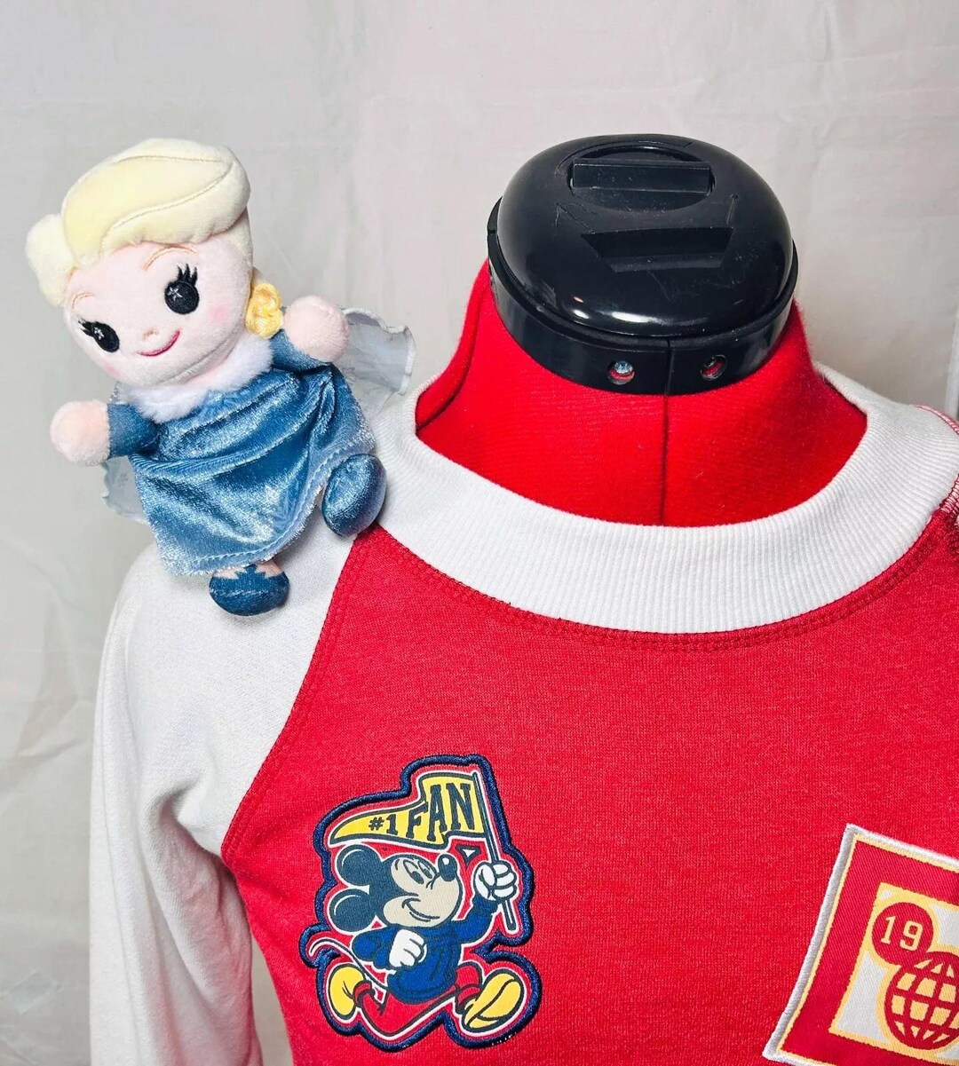Disney Frozen Queen Elsa Magnetic Custom Shoulder Pal Plush - Theme ...