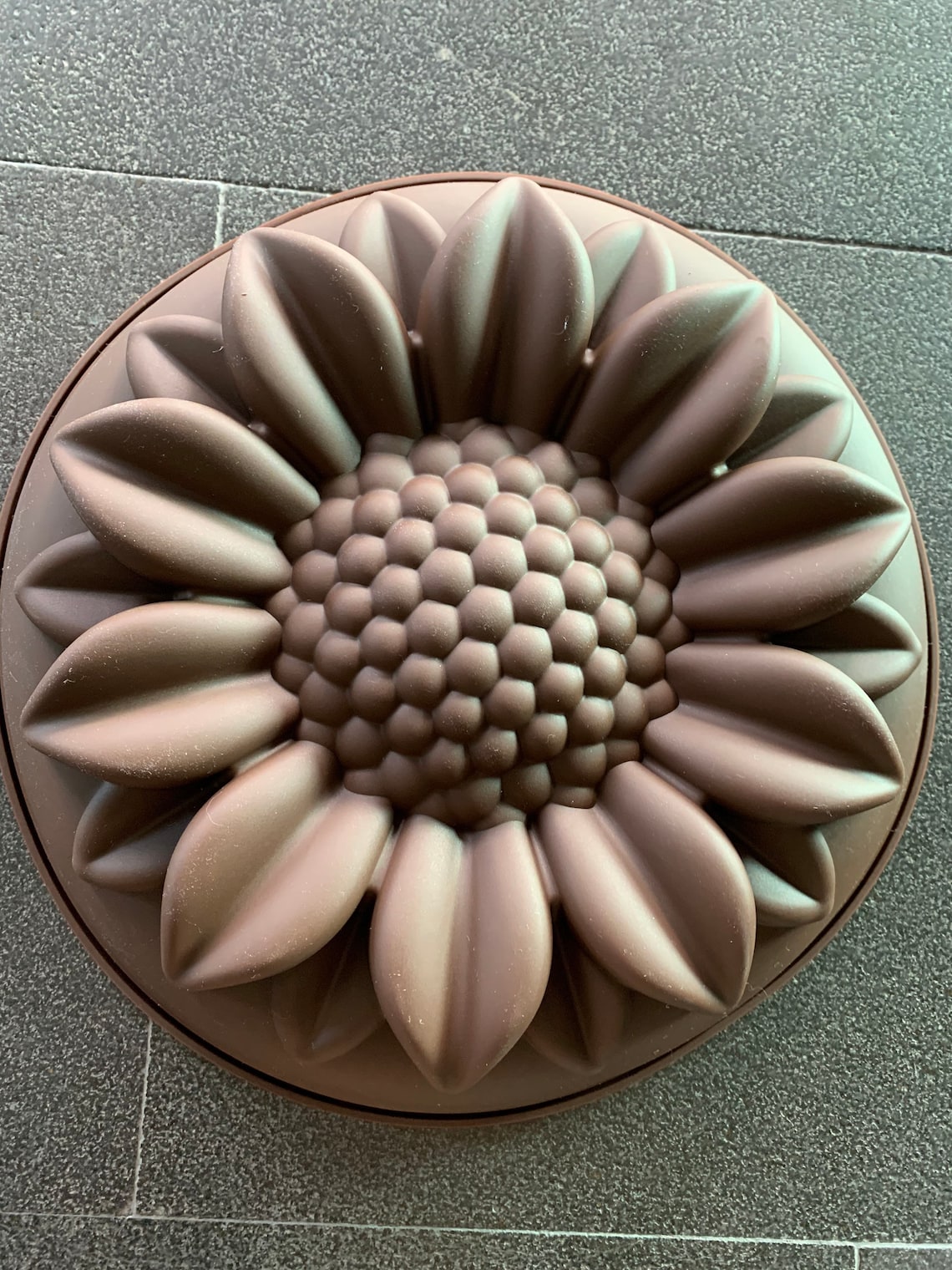 Large Sunflower Silicone Mold: Shiny Resin Mould, DIY Craft (25 Cm) - Etsy