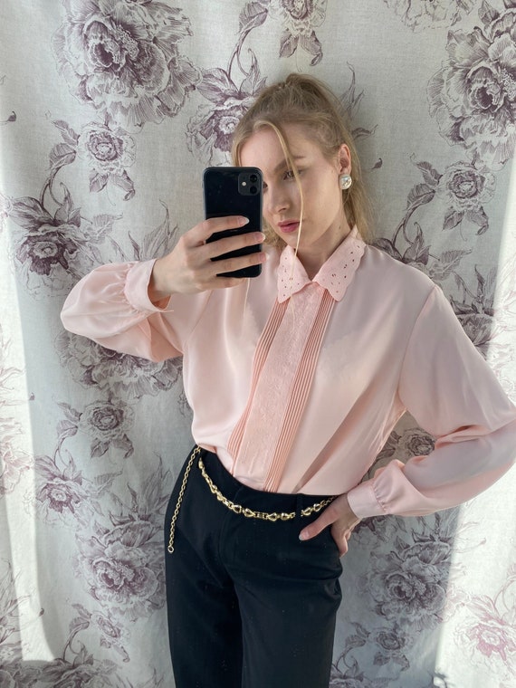 Vintage peach colour blouse with embroidery - Gem