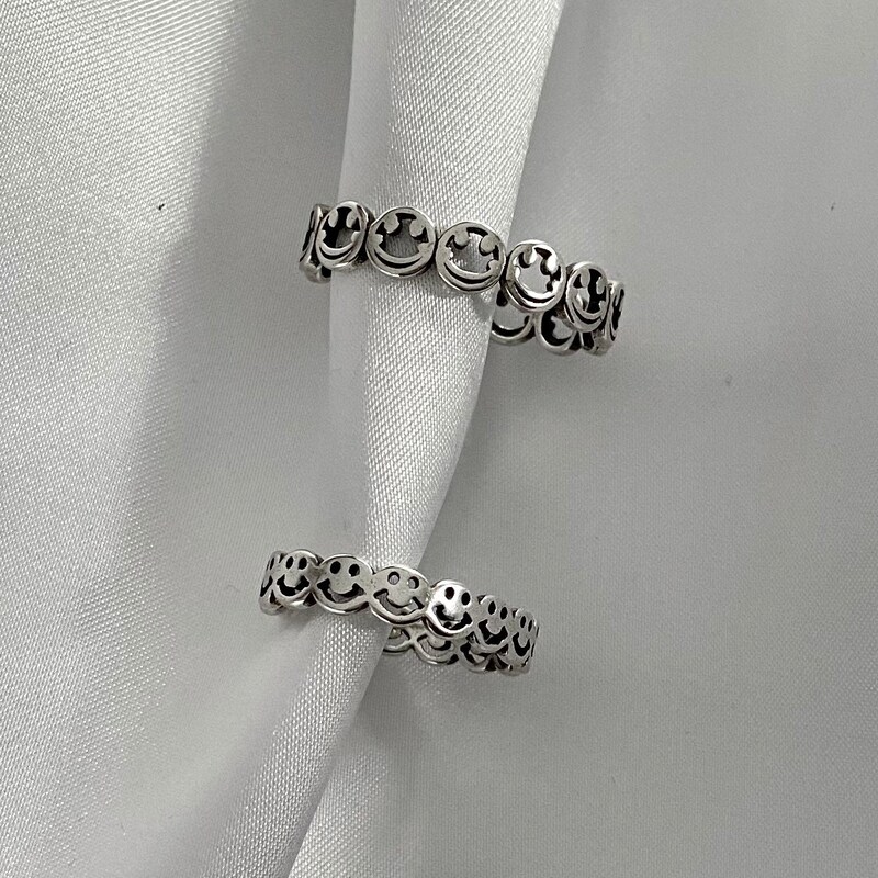 Smiley Face Ring - Etsy