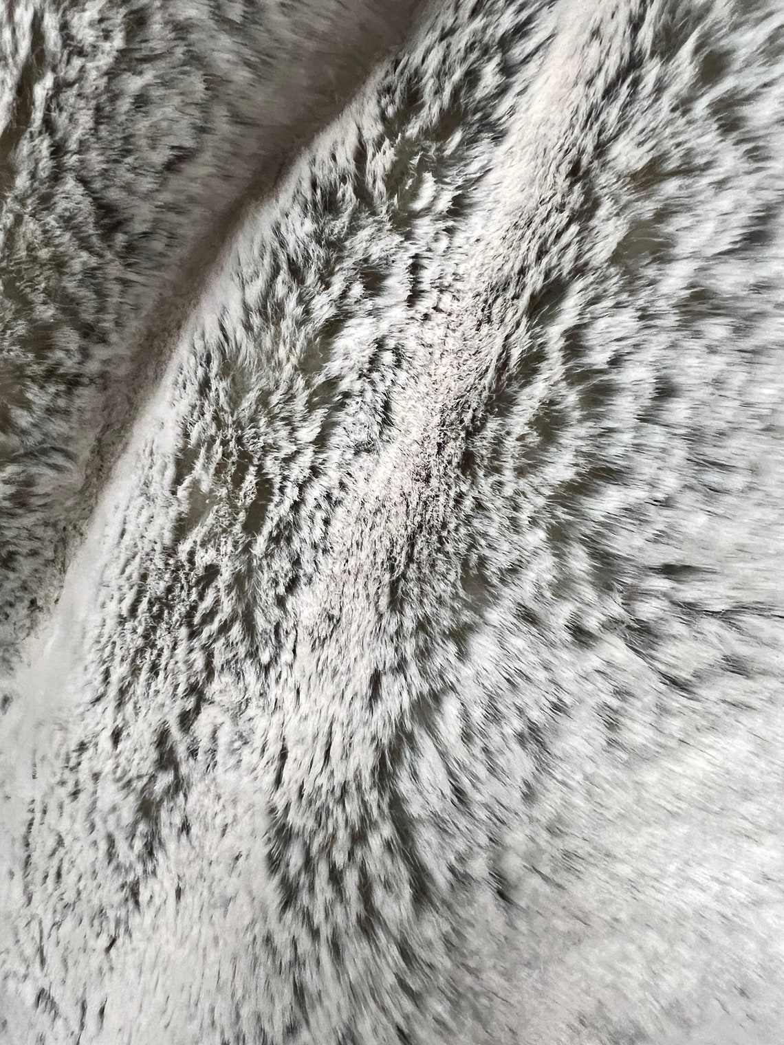 Lumi GREY/WHITE Ultra Soft Minky Rabbit Faux Fur Fabric for Fursuit ...