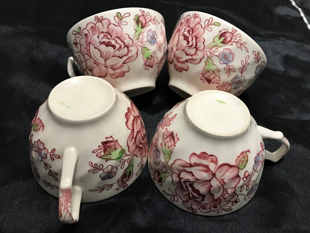 Vintage Beautiful Set of 4 Tea Cups Rose Chintz Pink ("made in England ...