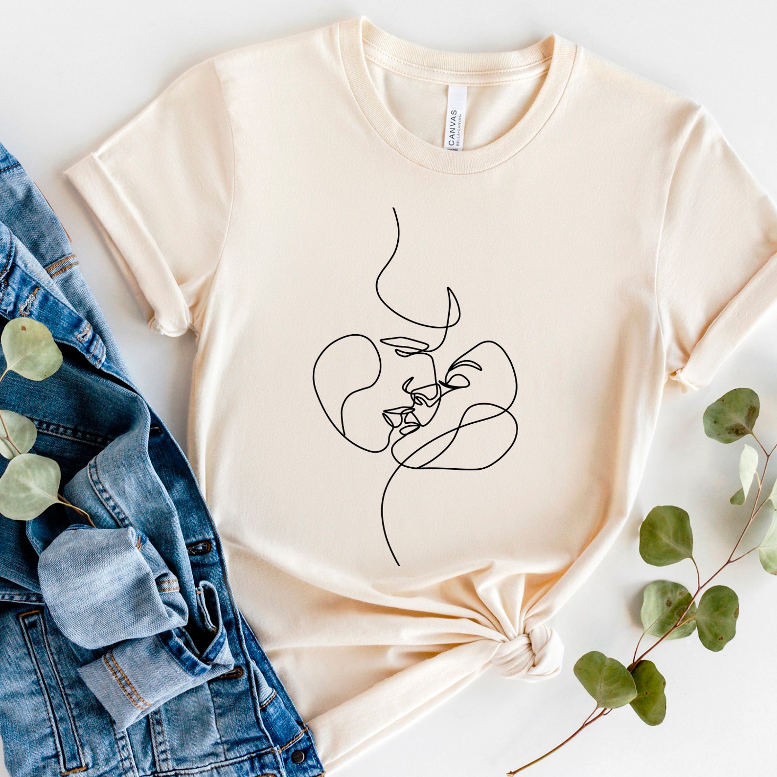 Couple Kissing Line Art SVG: Romantic Minimalist Design (digital ...