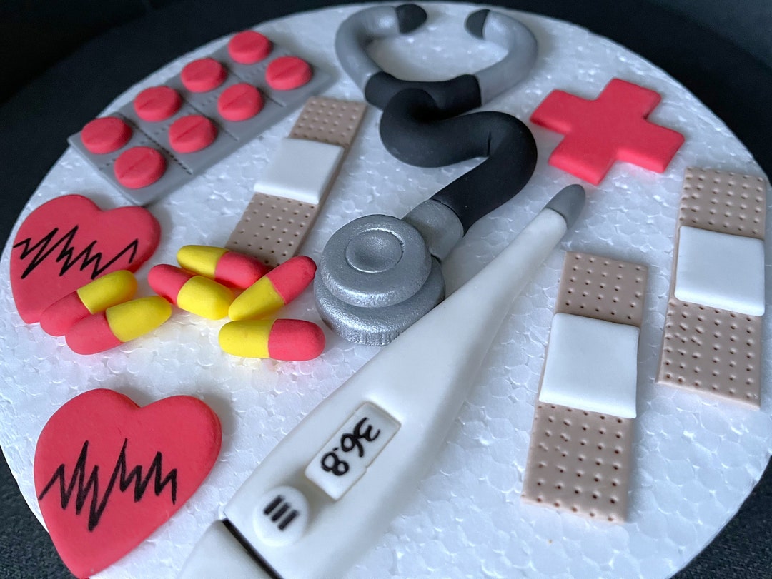 Medical Edible Cake Toppers / Doctor Decoration / Nurse Cake Topper ...