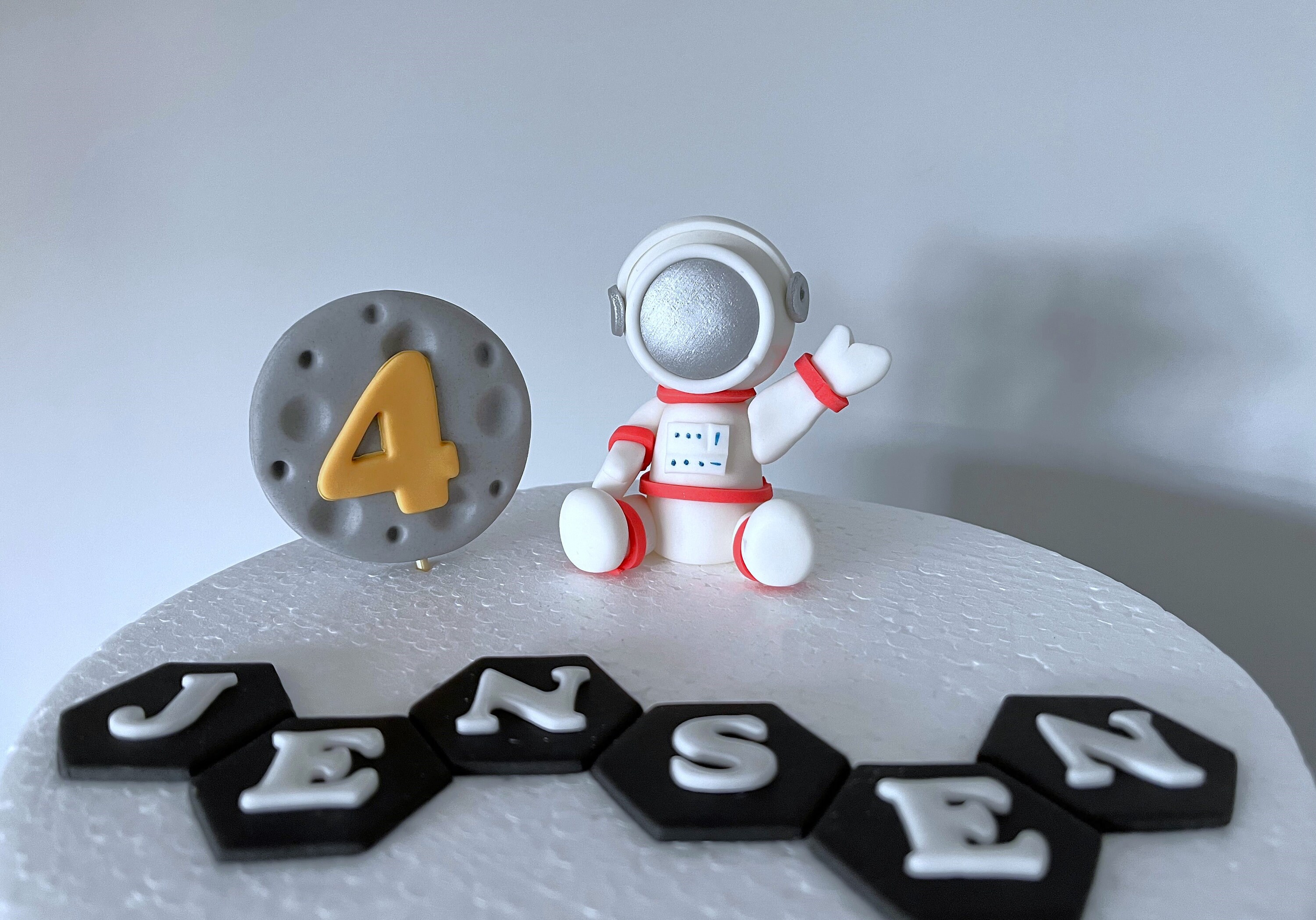 Personalised Solar System Cake Toppers, Planets and Astronaut ...