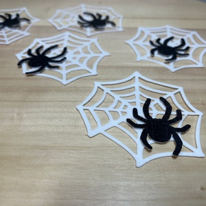 Edible Spiderweb and Spiders Cupcake Toppers. Pre-cut Halloween Wafer ...