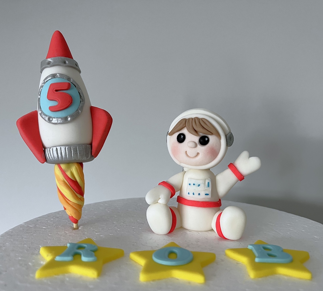 Personalised Boy Astronaut, Rocket and Planets / Handmade Birthday Cake ...