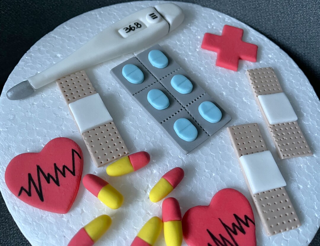 Medical Edible Cake Toppers / Doctor Cake Decoration / Nurse Cake ...