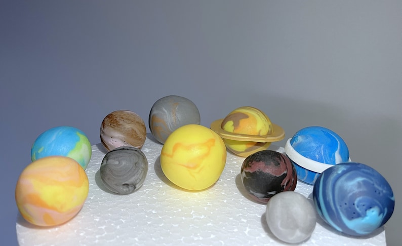 Personalised Solar System Cake Toppers, Planets and Astronaut ...