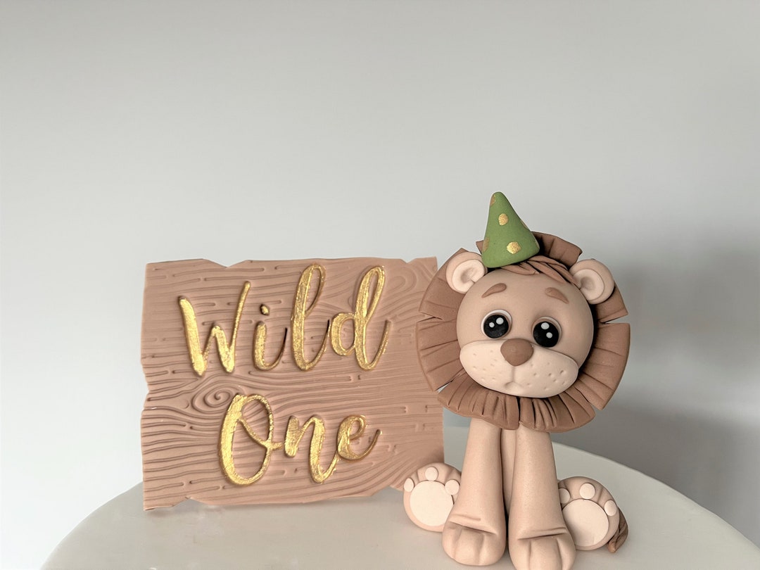 Personalised Fondant Edible Lion / Edible Cake Topper / Birthday Cake ...