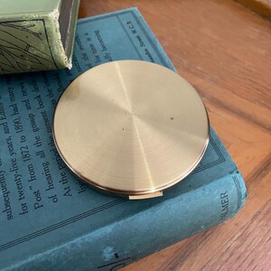 Vintage Vanity Fair Compact Gold Tone Powder Compact, Botanical Design ...